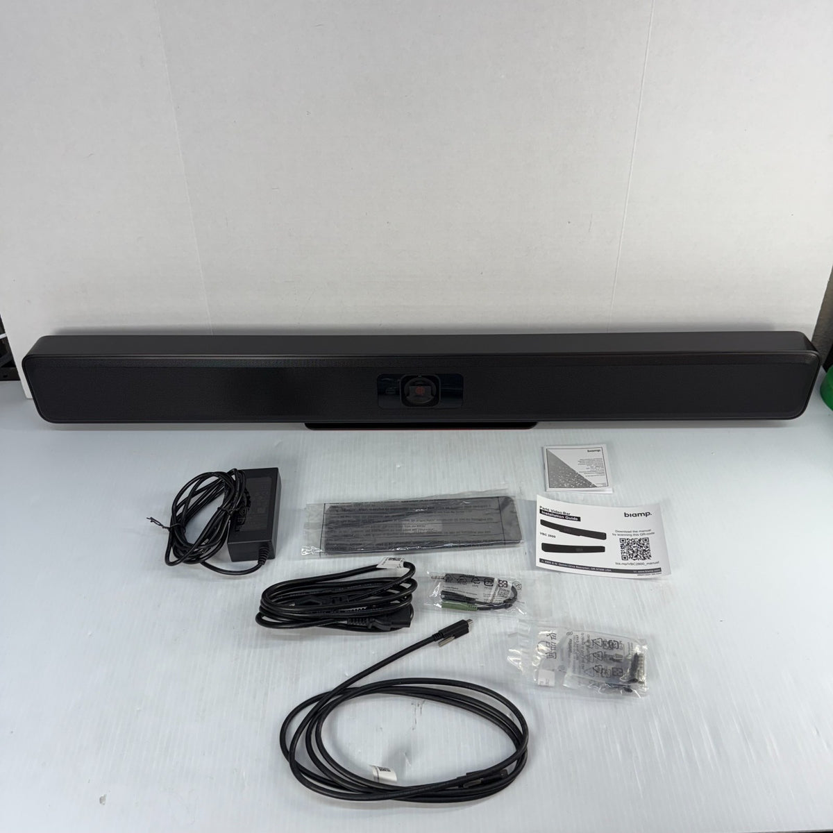 Biamp Parlé VBC 2500A USB-C Video Bar with Microphone Array & 4K Camer ...